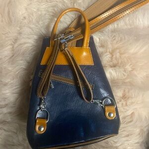 Vera Pelle | Bags | Vintage Made In Italy Vera Pelle Backpack Style ...